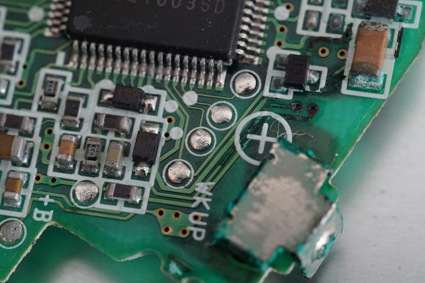 “CDウォークマン” 『D-E01』をいろいろ頑張って手に入れる | monodas.com