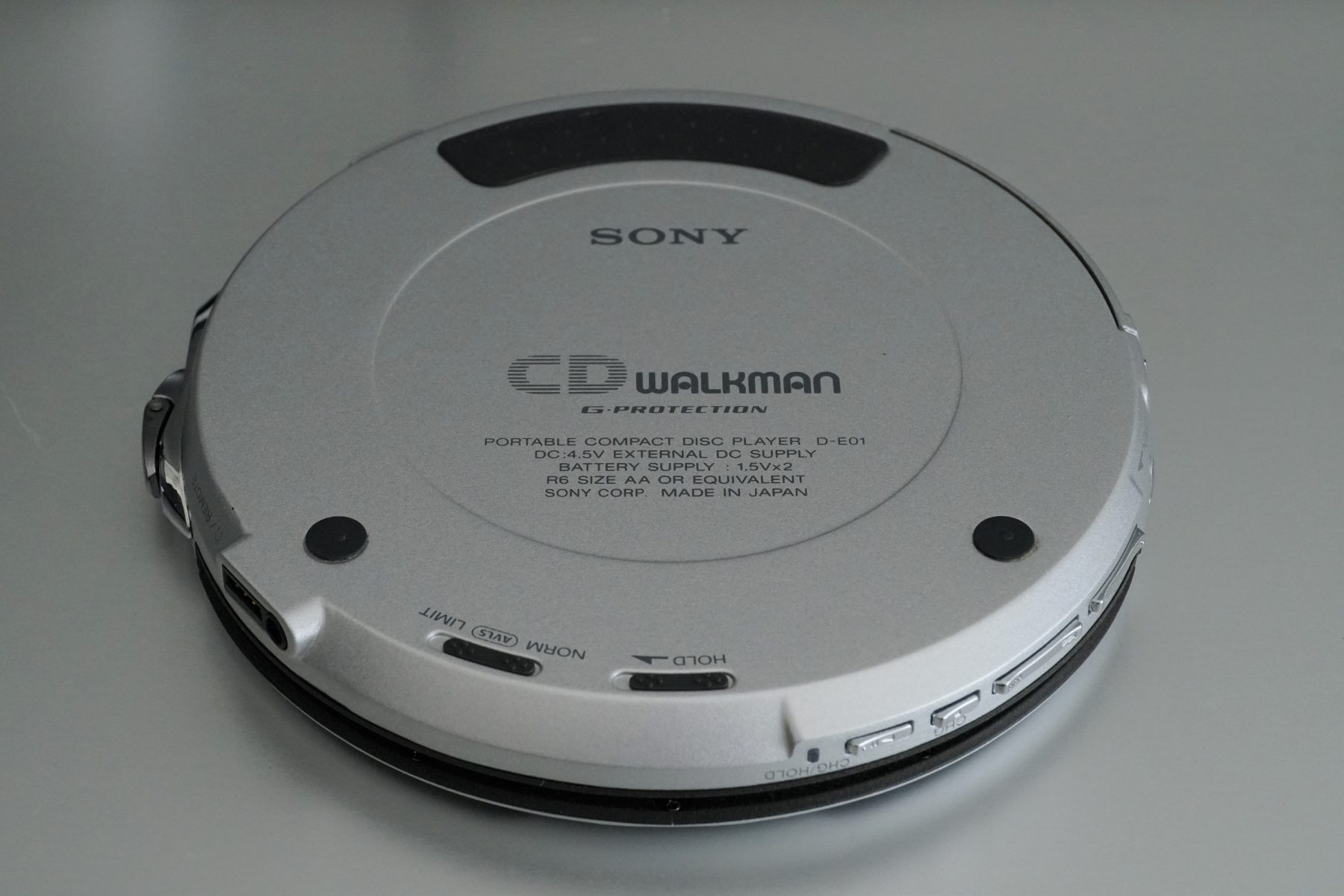 “CDウォークマン” 『D-E01』をいろいろ頑張って手に入れる | monodas.com