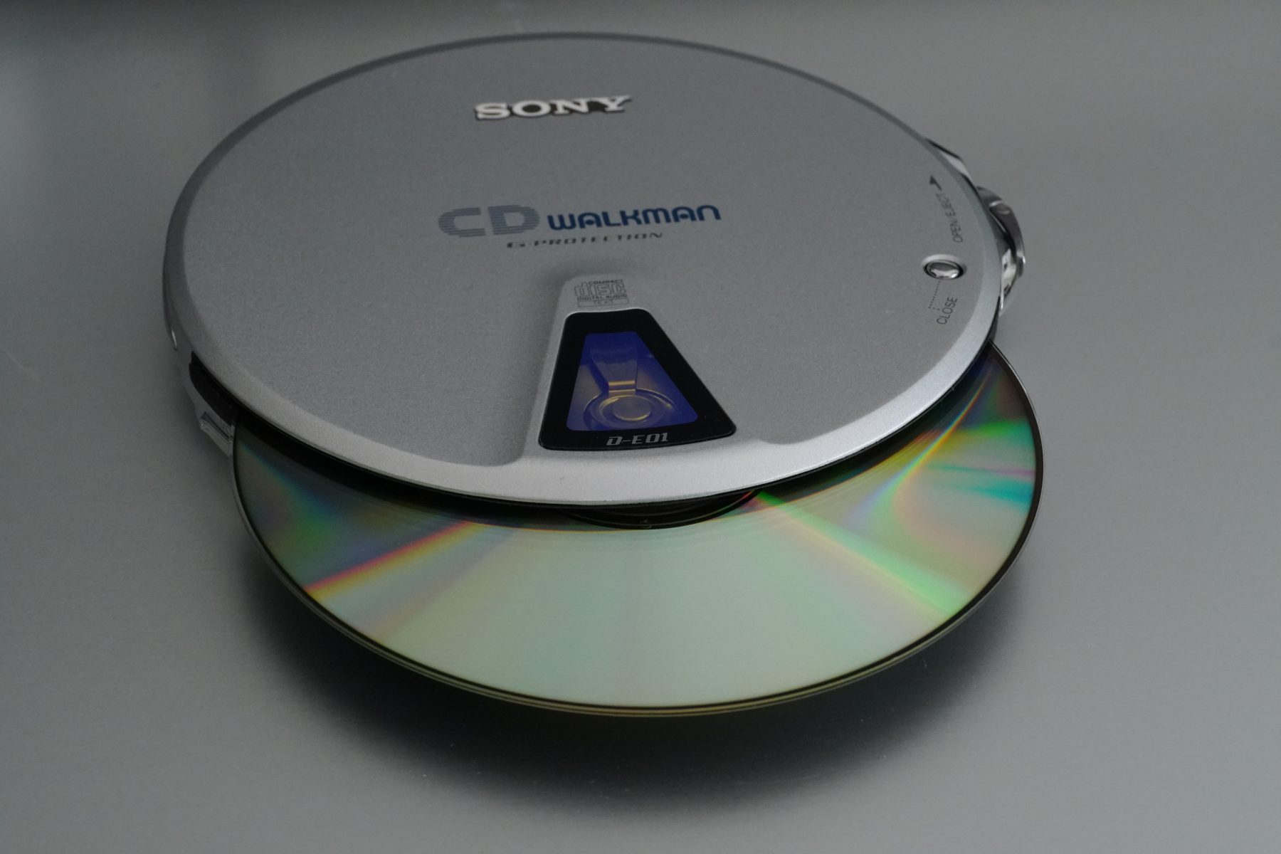 “CDウォークマン” 『D-E01』をいろいろ頑張って手に入れる | monodas.com
